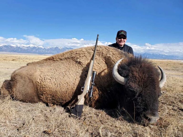 Best North American Big Game Hunts and Outfitters!